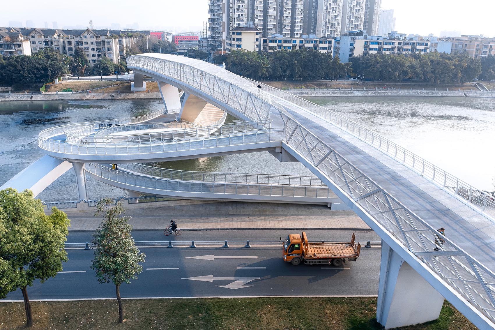 TOM WÜNSCHMANN architecture+design : INFINITY LOOP, WUCHAZI BRIDGE